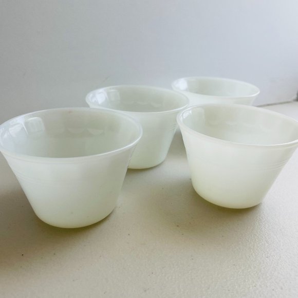 Dynaware | Dining | Milk Glass Dynaware Pyrorey Vintage Ramekin Custard ...